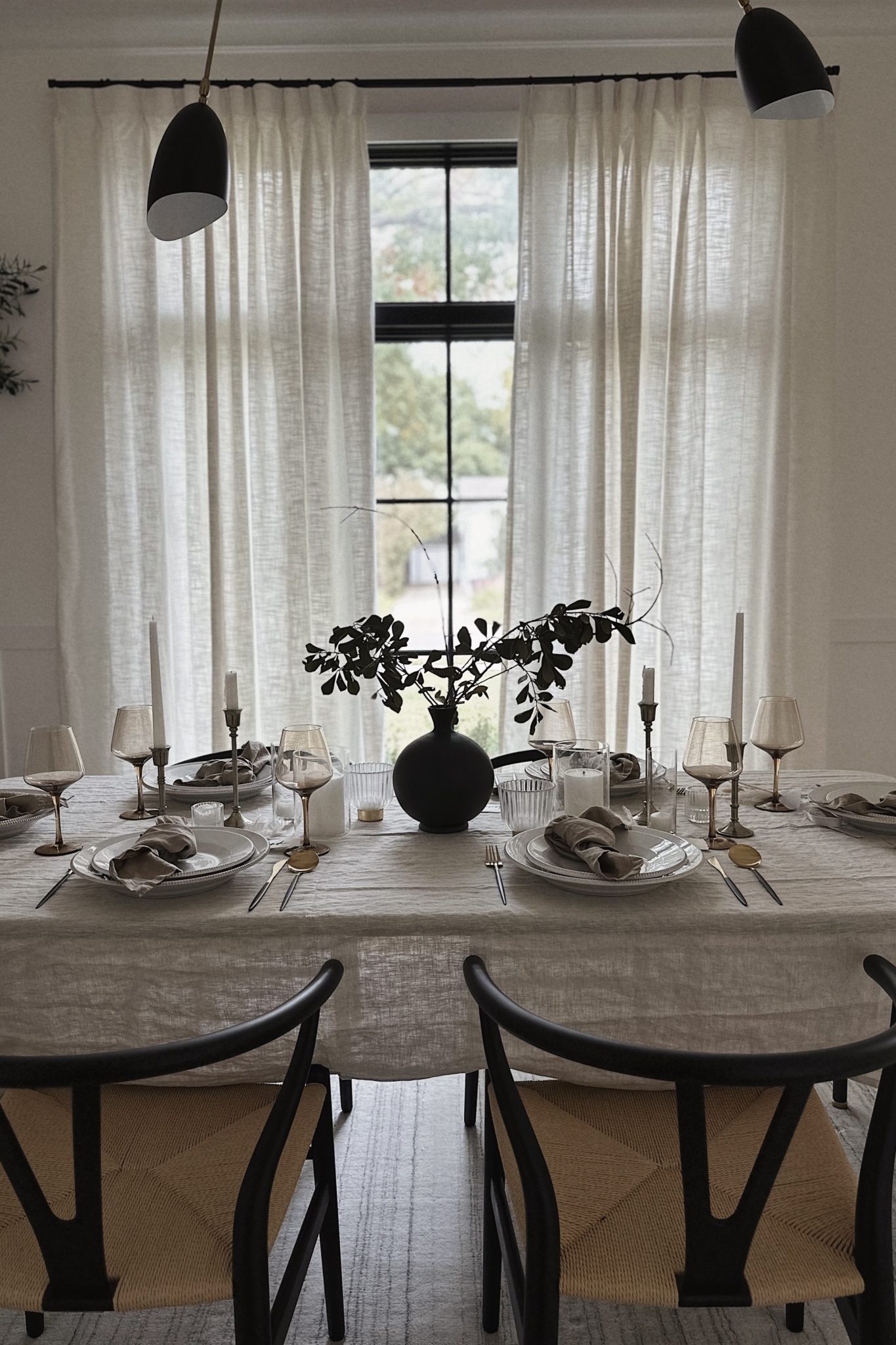 A Neutral Holiday Tablescape | The Teacher Diva: a Dallas Fashion Blog ...