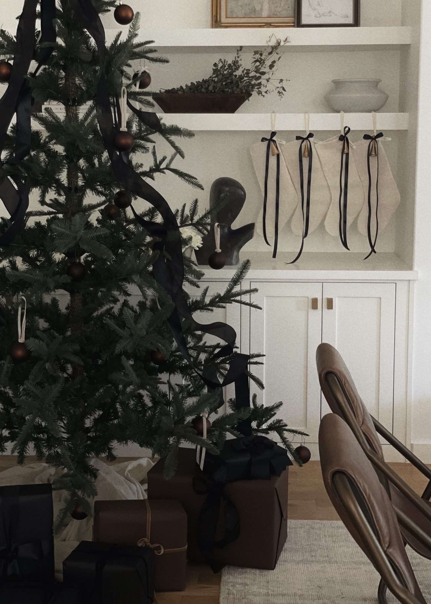 My Sophisticated, Neutral Holiday Decor | The Teacher Diva: a Dallas ...