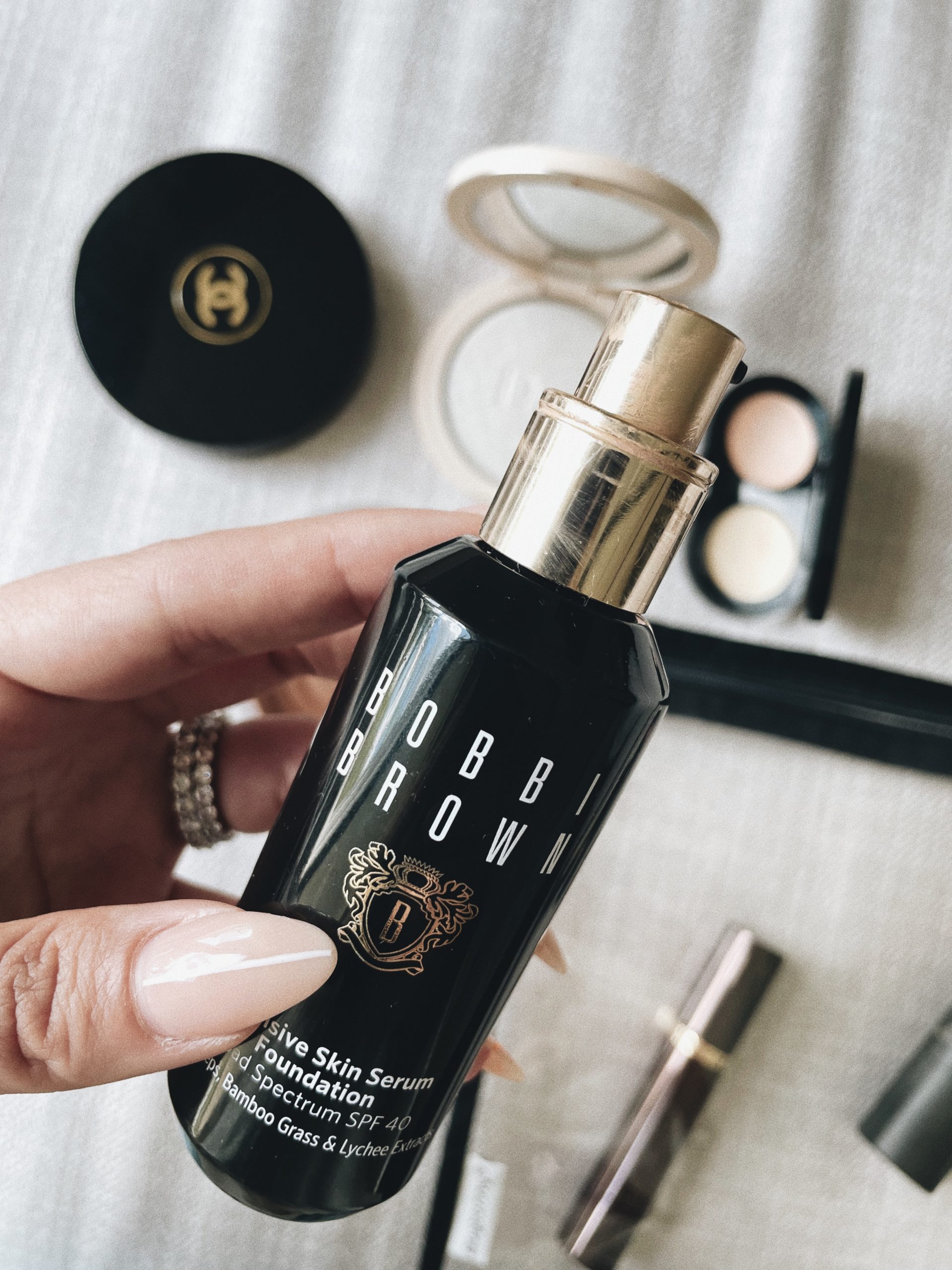 SOFT SMUDGE WINGED LINER