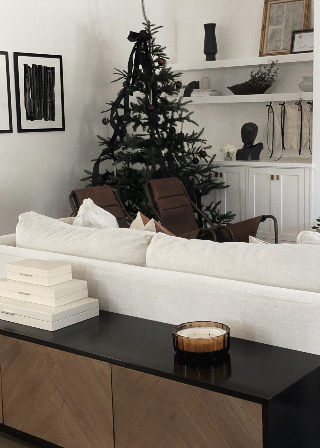 My Sophisticated, Neutral Holiday Decor | The Teacher Diva: a Dallas ...